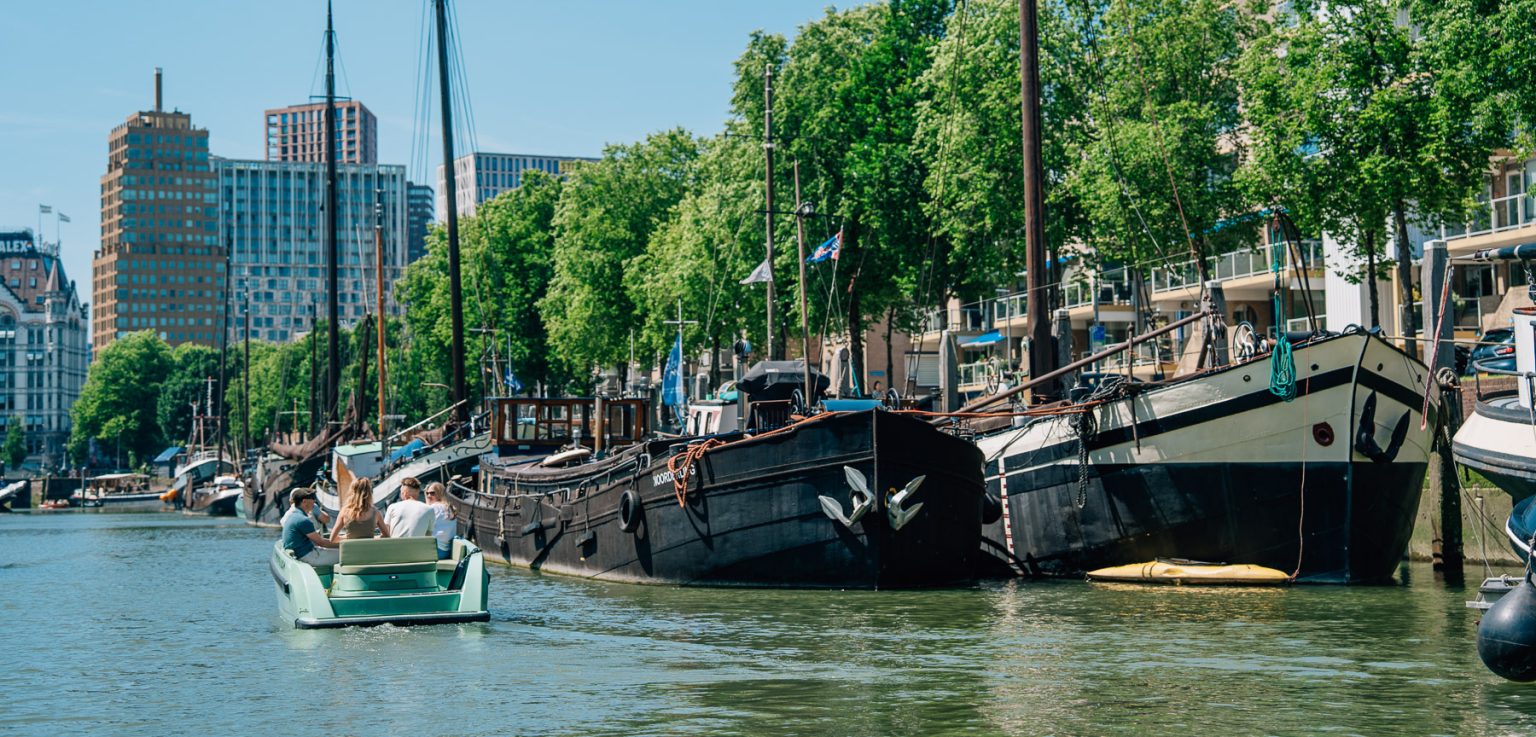 Boot huren in Rotterdam | Ontspannen varen met Sloepdelen